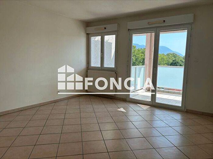 Comboire, Échirolles - Appartement 2 pièces à louer