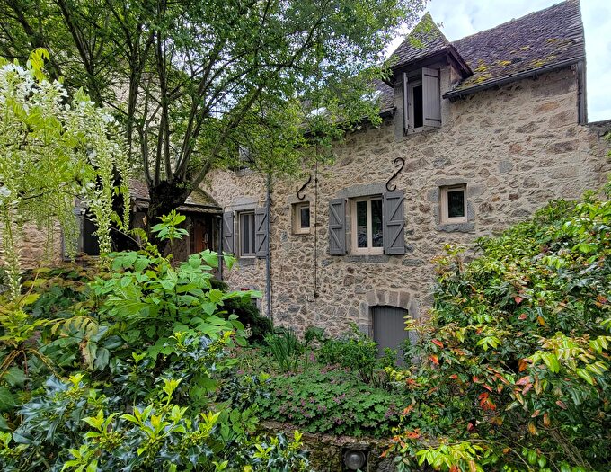 Maison à vendre - Lunac - 13 pièces - 6 chambres