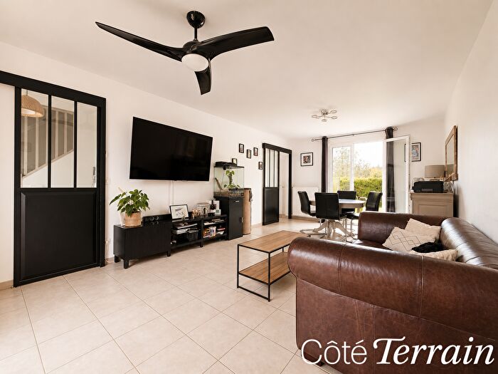 Maison 4 pièces à Le Perray-en-Yvelines, à vendre