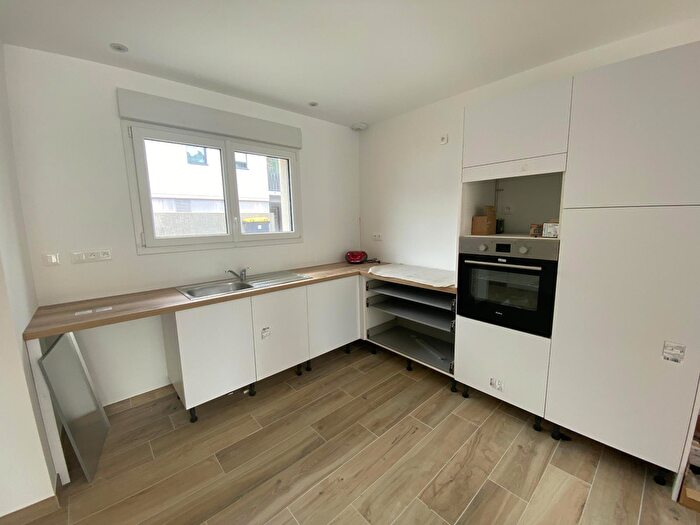 Maison 4 pièces à louer - Laval, Les Pommeraies