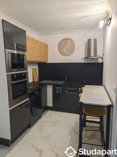 Centre Ville, Les Mureaux : Appartement 1 pièce à louer