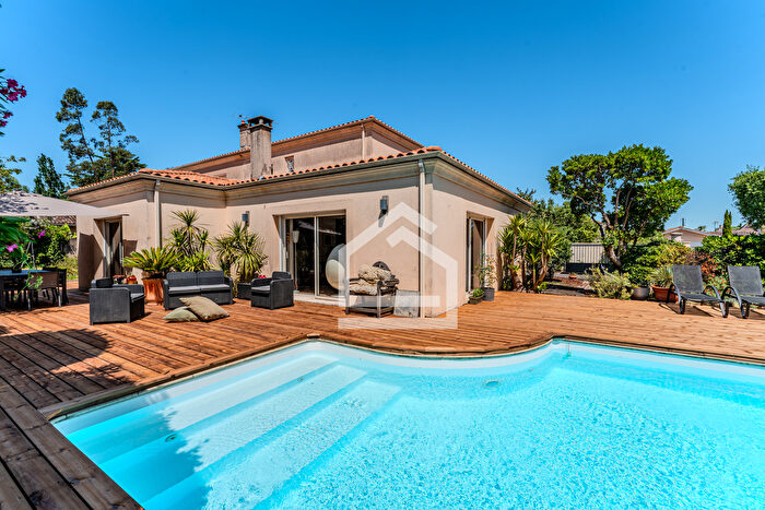 Maison 8 pièces à vendre à Le Bouscat