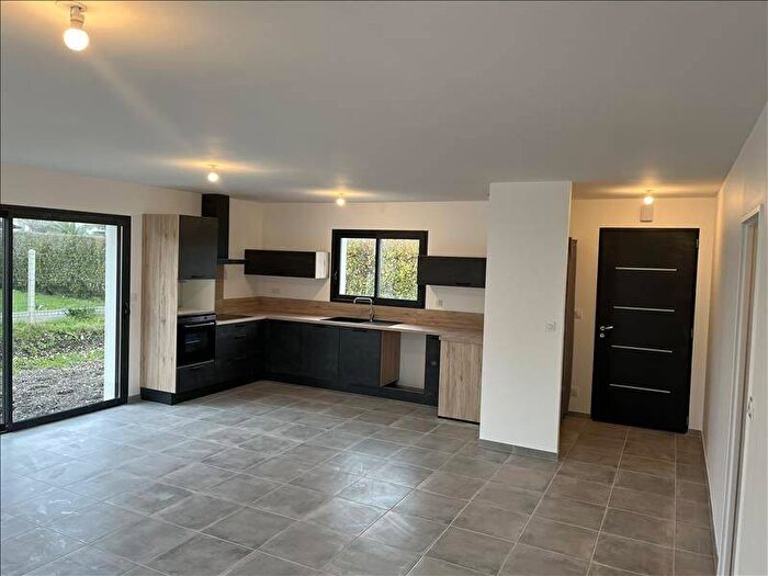 Semussac : Maison 4 pièces à louer