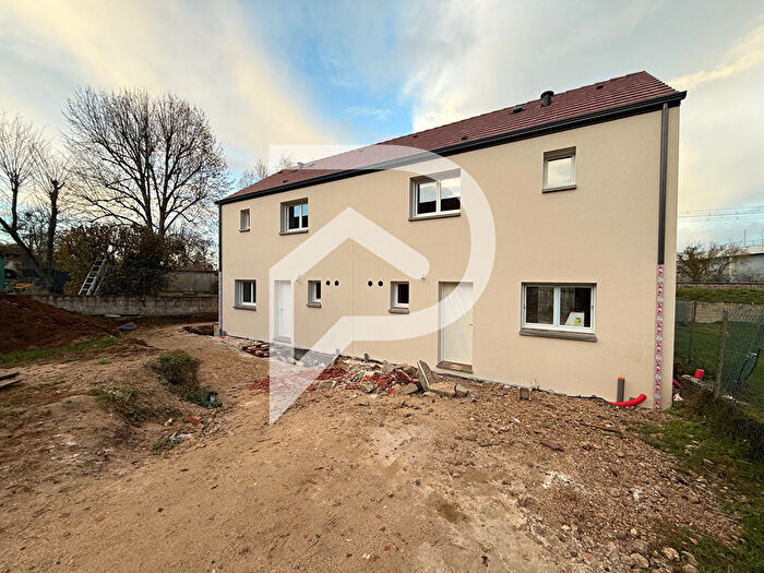 Maison à louer - Saint-Fargeau-Ponthierry - 4 pièces - 3 chambres