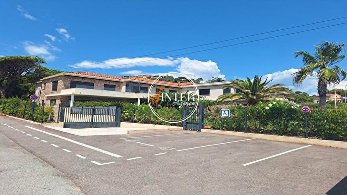 Appartement à vendre - Sainte-Maxime - 3 pièces - 2 chambres