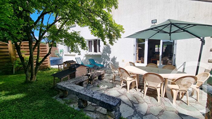 Maison à vendre - Valmondois - 8 pièces - 6 chambres