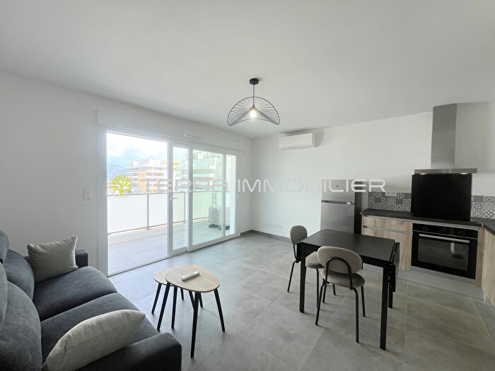 Appartement à louer - Ajaccio, Mezzavia - 1 pièce