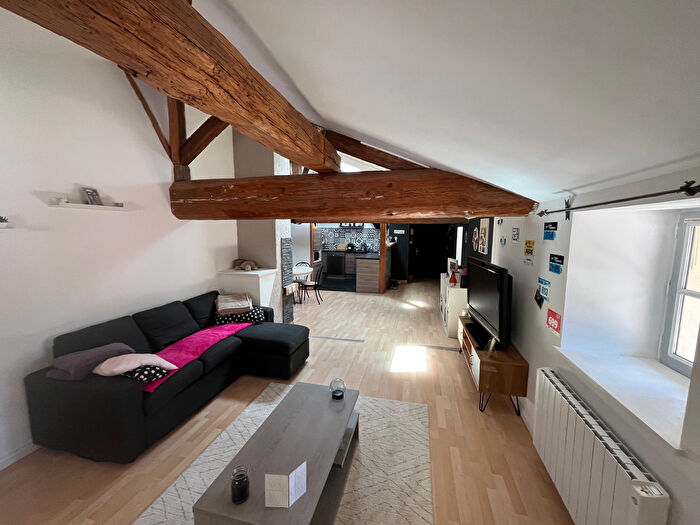Appartement à vendre - Vaux-en-Beaujolais - 3 pièces - 2 chambres