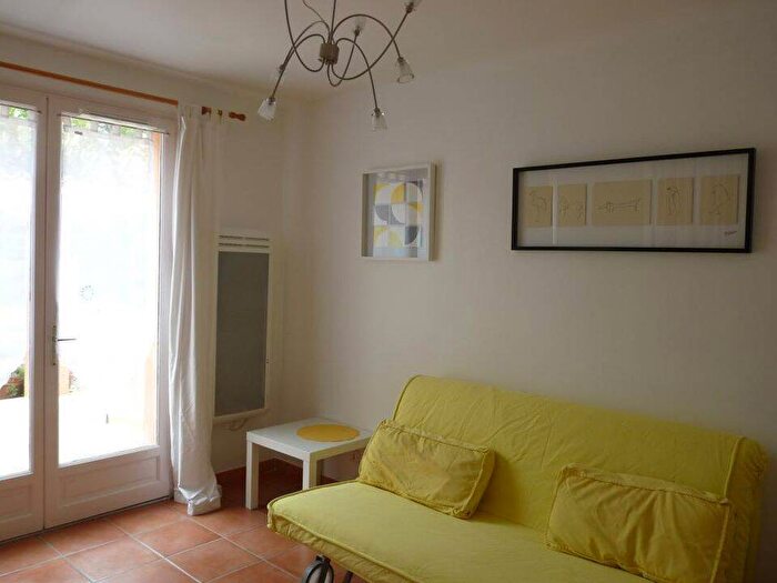 Saint Mitre les Granettes Pey Blanc, Aix-en-Provence : Appartement 1 pièce à louer