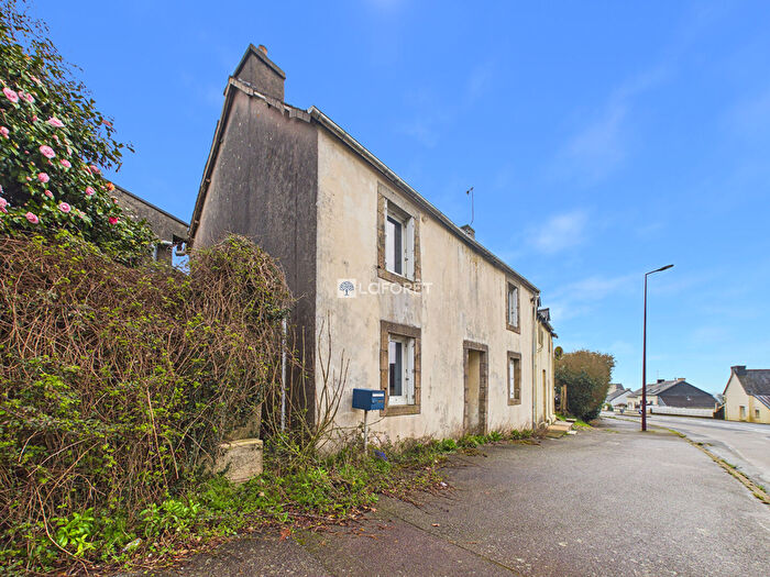 Maison à vendre - Pont-de-Buis-lès-Quimerch - 4 pièces - 2 chambres