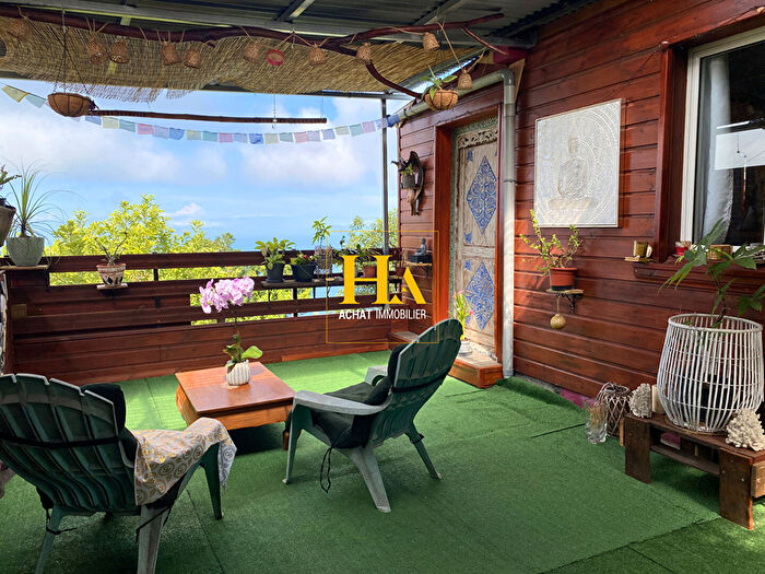 Maison à vendre - Saint-Leu, Camélias, Saint-Christophe - 3 pièces - 2 chambres