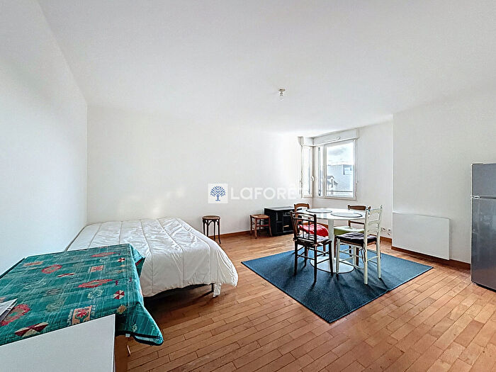 Appartement à vendre - Saint-Cyr-lécole, Centre-ville - 1 pièce - 1 chambre