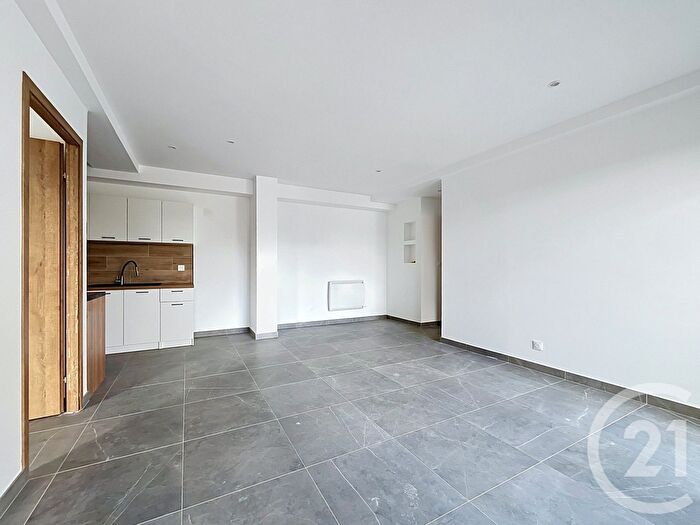 Vert-Saint-Denis : Appartement 3 pièces à louer