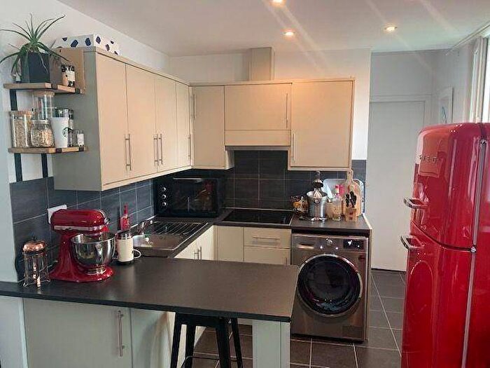 Appartement à louer - Alfortville - 2 pièces - 1 chambre