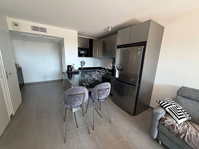 Notre Dame des Routes, Toulon - Appartement 2 pièces à louer