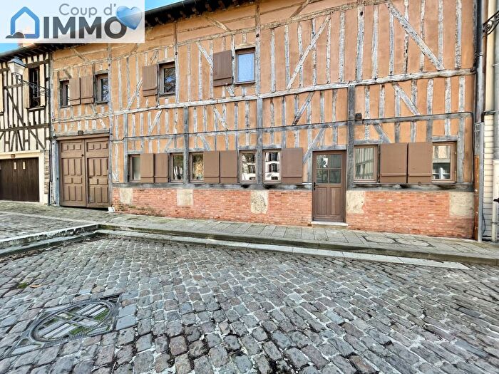 Appartement à louer - Troyes - 2 pièces - 1 chambre