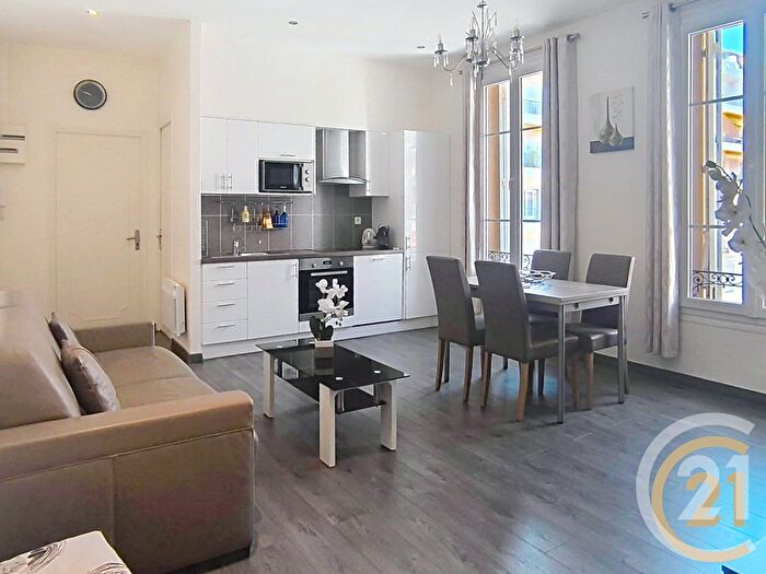 Appartement 4 pièces à vendre - Cannes, Centre-ville