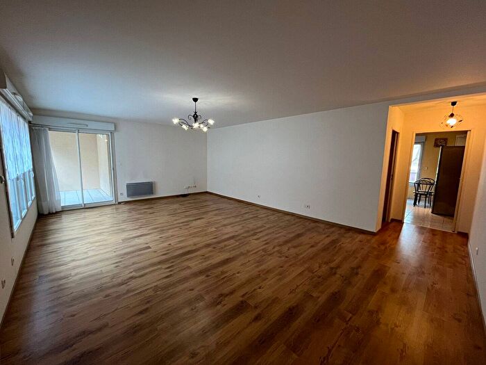 Appartement à louer - Trois Quartiers-Centre Ville, Poitiers - 4 pièces - 3 chambres