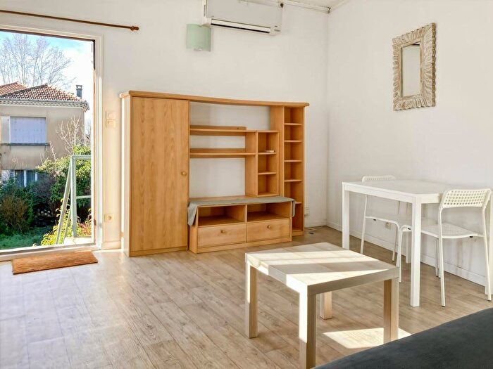 Appartement à louer - Val Saint-André, Arc, La Torse, Aix-en-Provence - 2 pièces - 1 chambre
