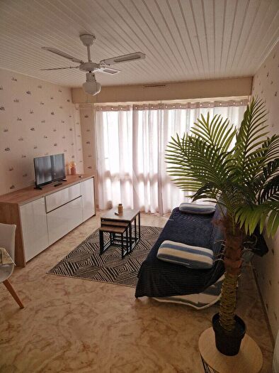 Appartement à louer - Fradiniere-Pissot-Pege-Demoiselles, Saint-Hilaire-de-Riez - 2 pièces - 1 chambre