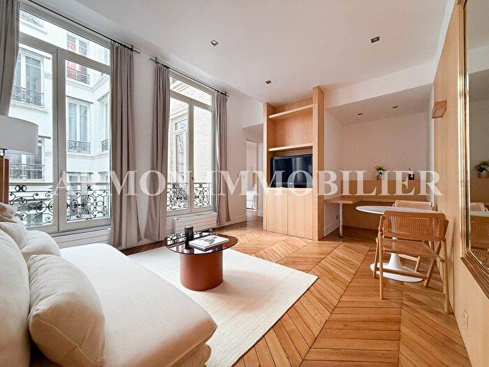 Appartement à louer - Triangle dOr, Paris ème arrondissement - 2 pièces - 1 chambre