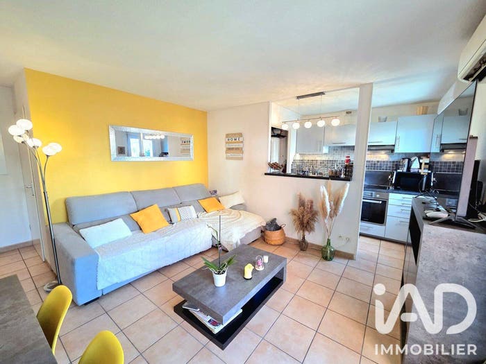 Beaucaire, Nîmes : Appartement 3 pièces à louer