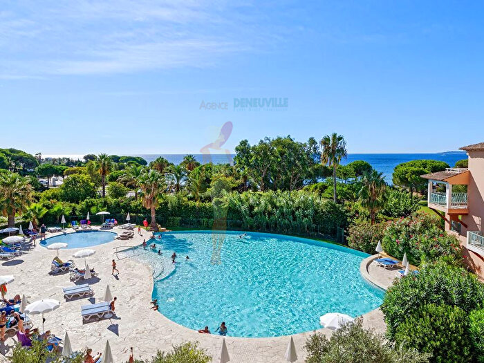 Appartement à vendre - Roquebrune-sur-Argens - 2 pièces - 1 chambre