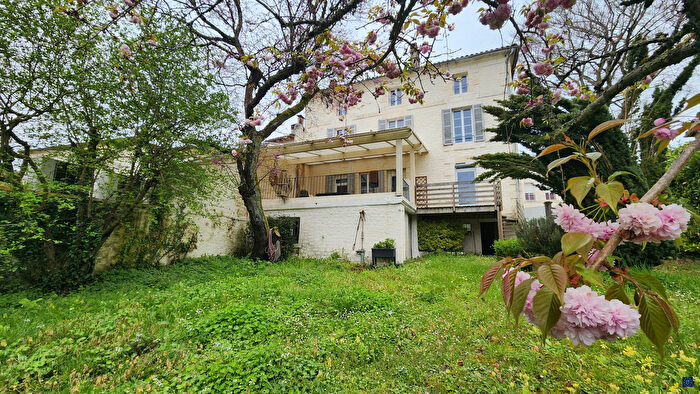 Maison 6 pièces à vendre à Mortagne-sur-Gironde