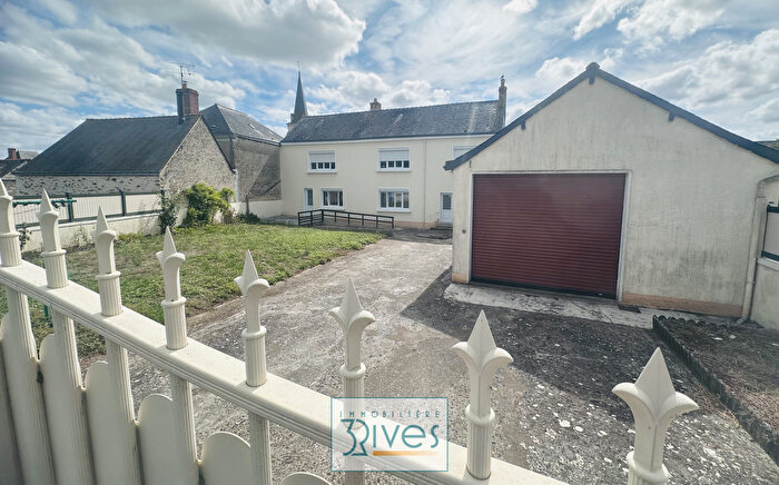 Maison à vendre - Soulaire-et-Bourg - 4 pièces - 3 chambres