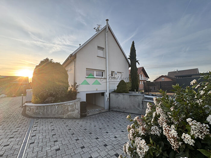 Maison à vendre - Kembs - 4 pièces - 3 chambres