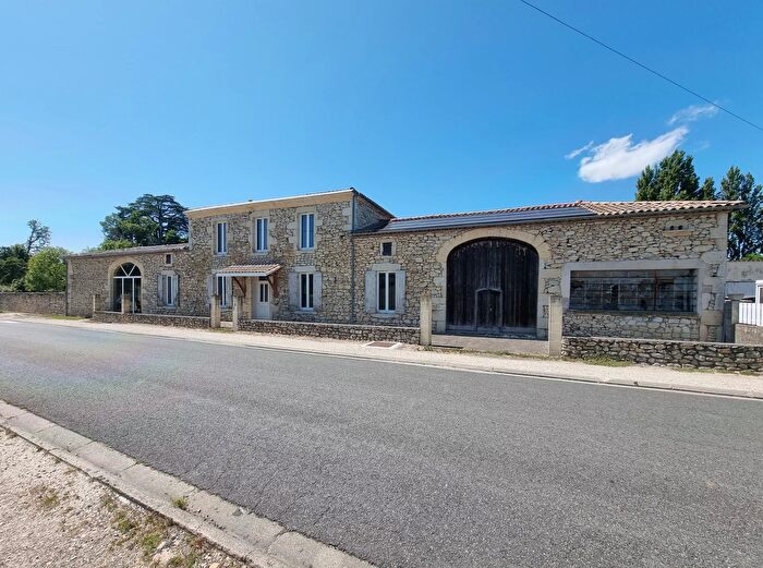 Maison à vendre - Sauveterre-de-Guyenne - 14 pièces - 4 chambres