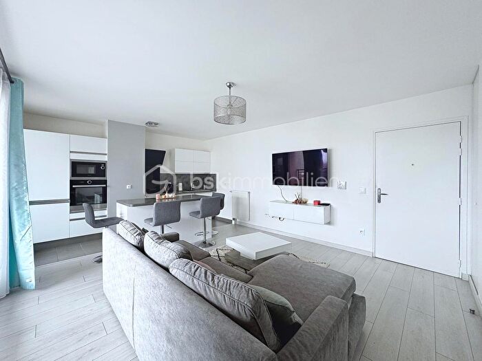 Appartement à vendre - Élancourt, Le Berceau, Les Réaux, La Commanderie - 2 pièces - 1 chambre