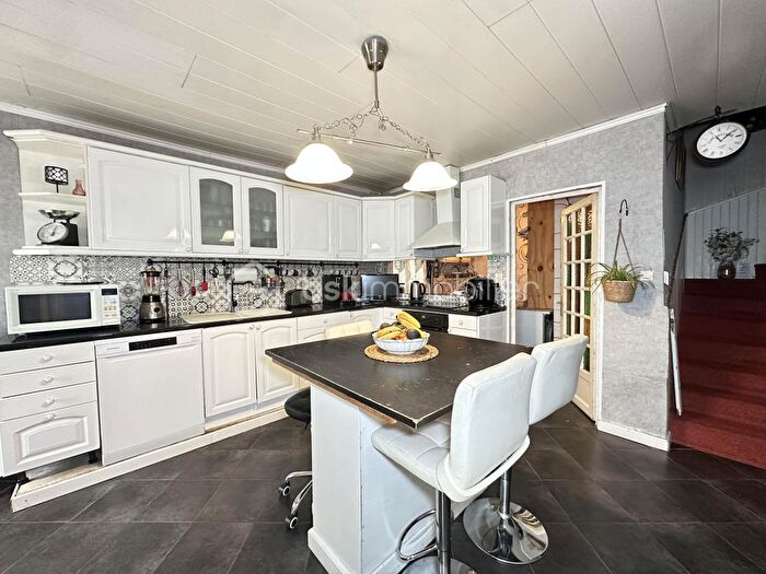 Maison à vendre - Bargny - 5 pièces - 3 chambres