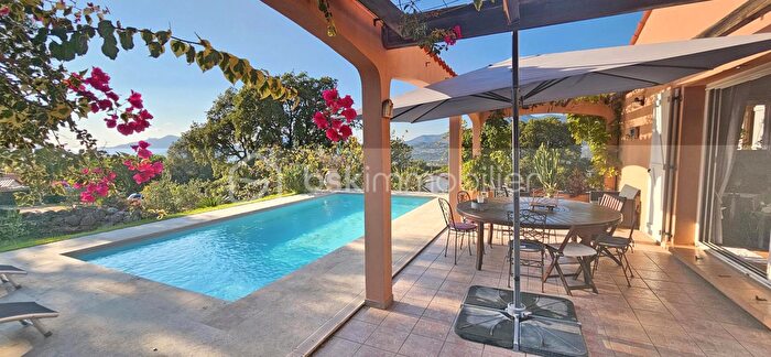 Maison à vendre - Cuttoli-Corticchiato - 5 pièces - 4 chambres