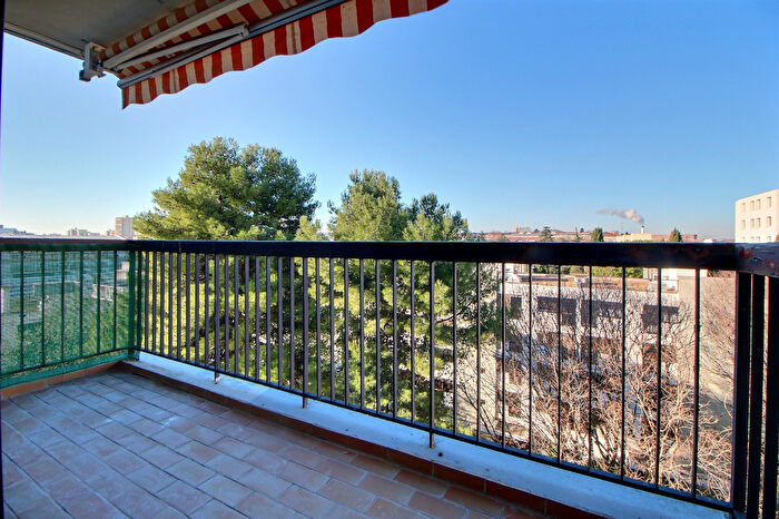 Appartement à louer - Montpellier, Antigone - 4 pièces - 3 chambres