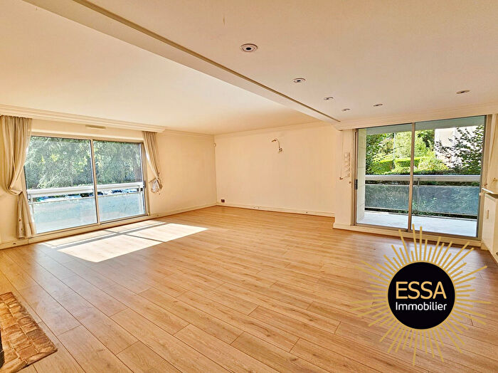 Appartement 5 pièces à Bailly, à vendre