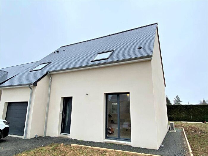 Maison à louer - Ambillou - 4 pièces - 3 chambres