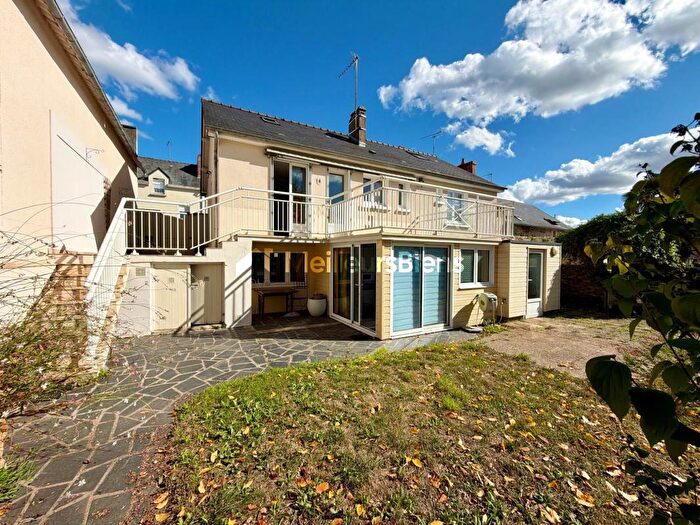 Montsûrs - Maison 7 pièces à vendre