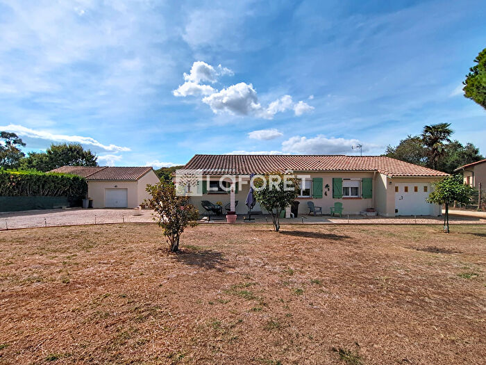 Maison 4 pièces à vendre - Vacquiers