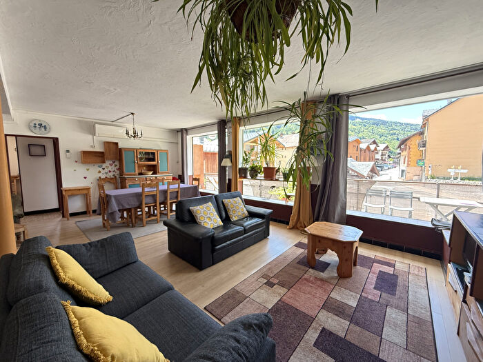 Bozel - Appartement 4 pièces à vendre