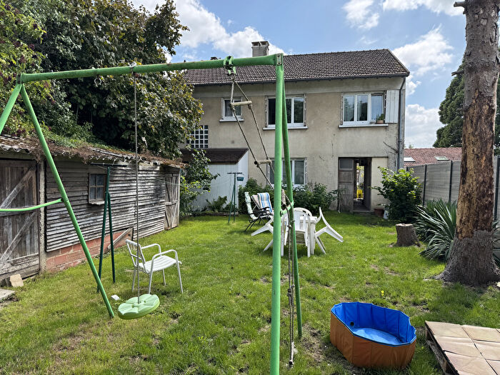 Maison à vendre - Le Thillay - 9 pièces - 6 chambres