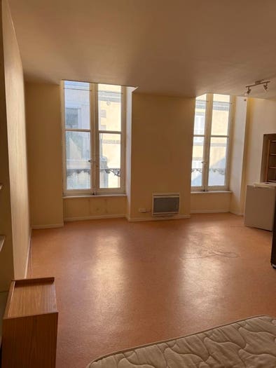 Clermont-Ferrand, Delille, Cathédrale, La Gare : Appartement 1 pièce à vendre