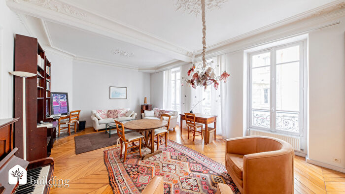 Levallois-Perret, Front de Paris : Appartement 3 pièces à vendre