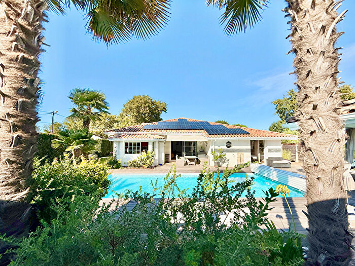 Maison à vendre - Gujan-Mestras, Gujan - 5 pièces - 4 chambres