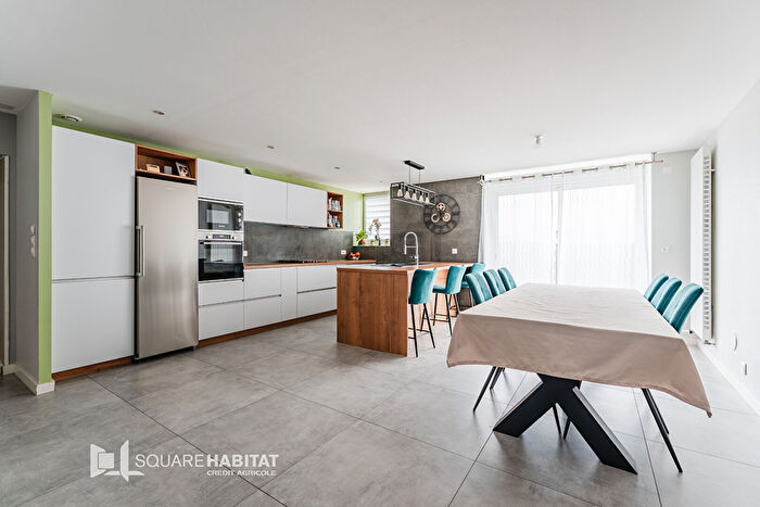 Maison à vendre - Vieillevigne - 6 pièces - 5 chambres