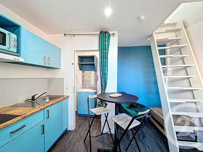 Maison à vendre - Yssingeaux - 6 pièces - 3 chambres