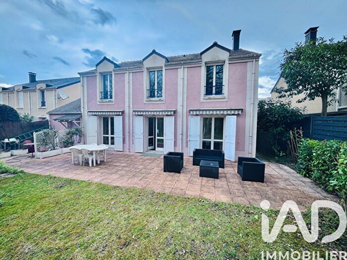 Maison à vendre - Le Chesnay, Tartre - 7 pièces - 5 chambres