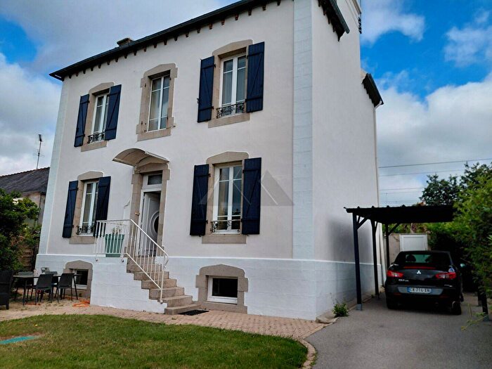 Maison 8 pièces à louer à La Forest-Landerneau