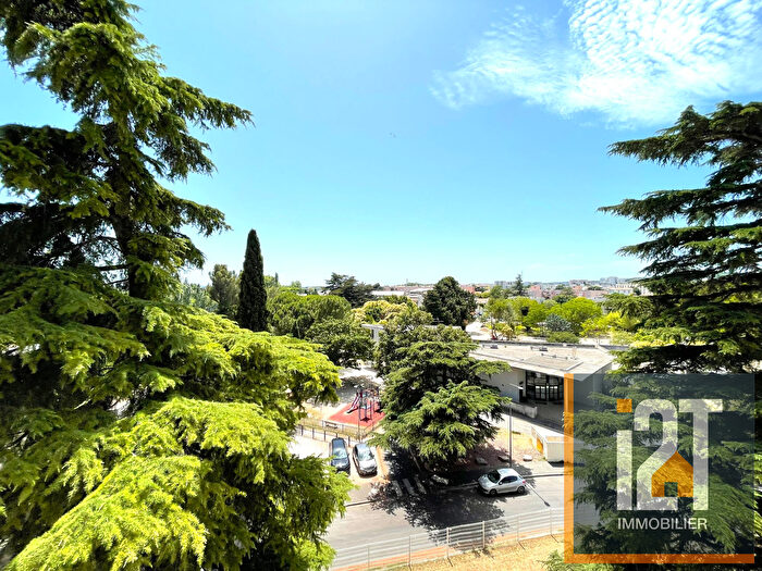 Appartement 4 pièces à vendre à Nîmes, Gare
