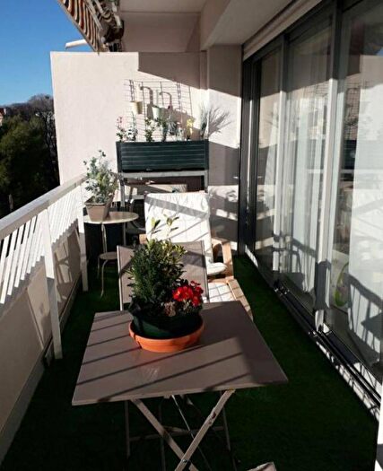 Appartement à louer - La Bocca, Cannes - 2 pièces - 1 chambre